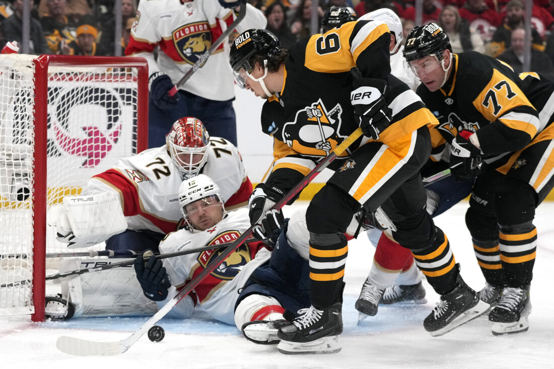 Panthers race by Penguins to extend record streak | News, Sports, Jobs ...